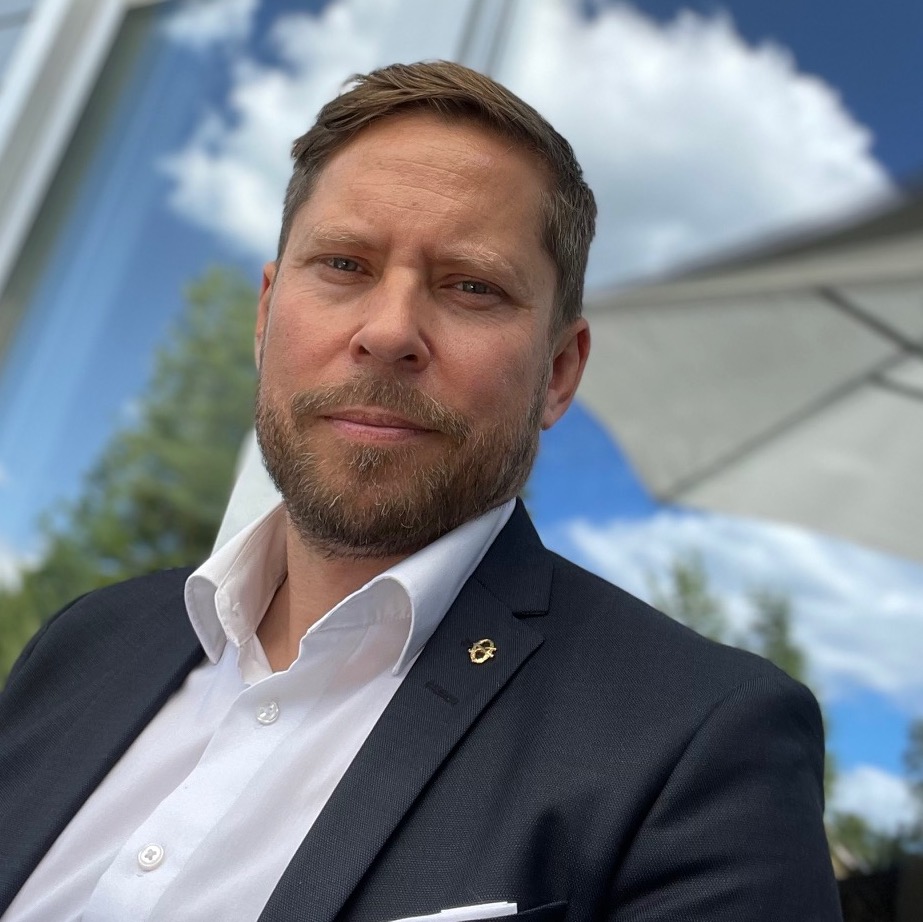 Uusimmat yrityskummit esittäytyvät | Pirkanmaan Yrityskummit ry